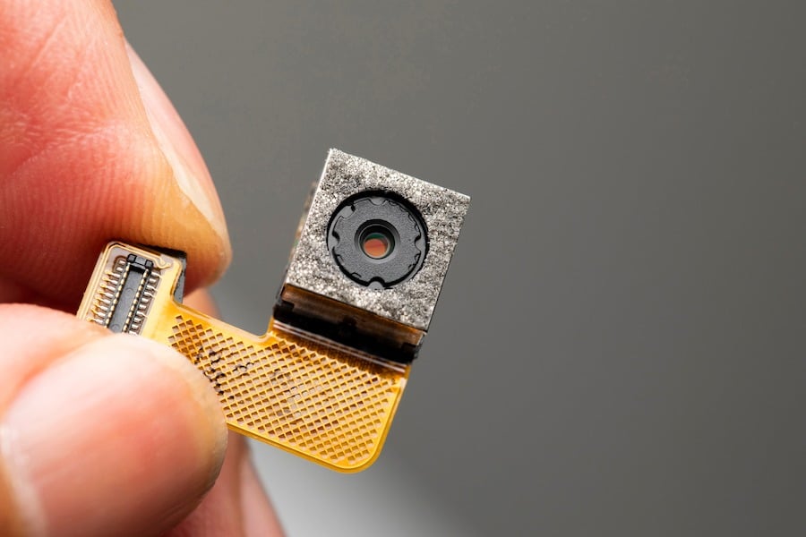 How To Detect Hidden Cameras In Any Space